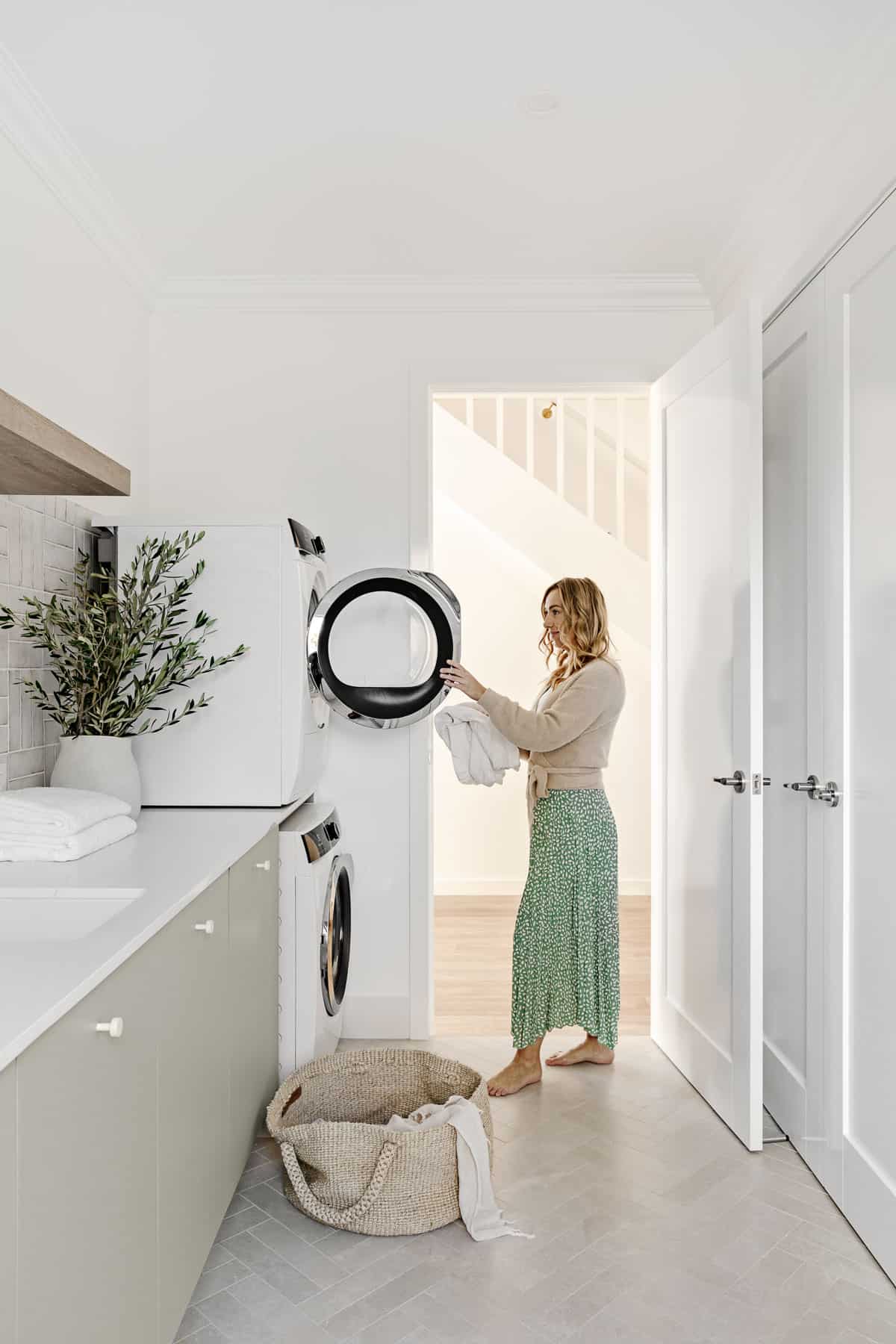 5 LAUNDRY MEASUREMENTS YOU MUST KNOW - Oak and Orange