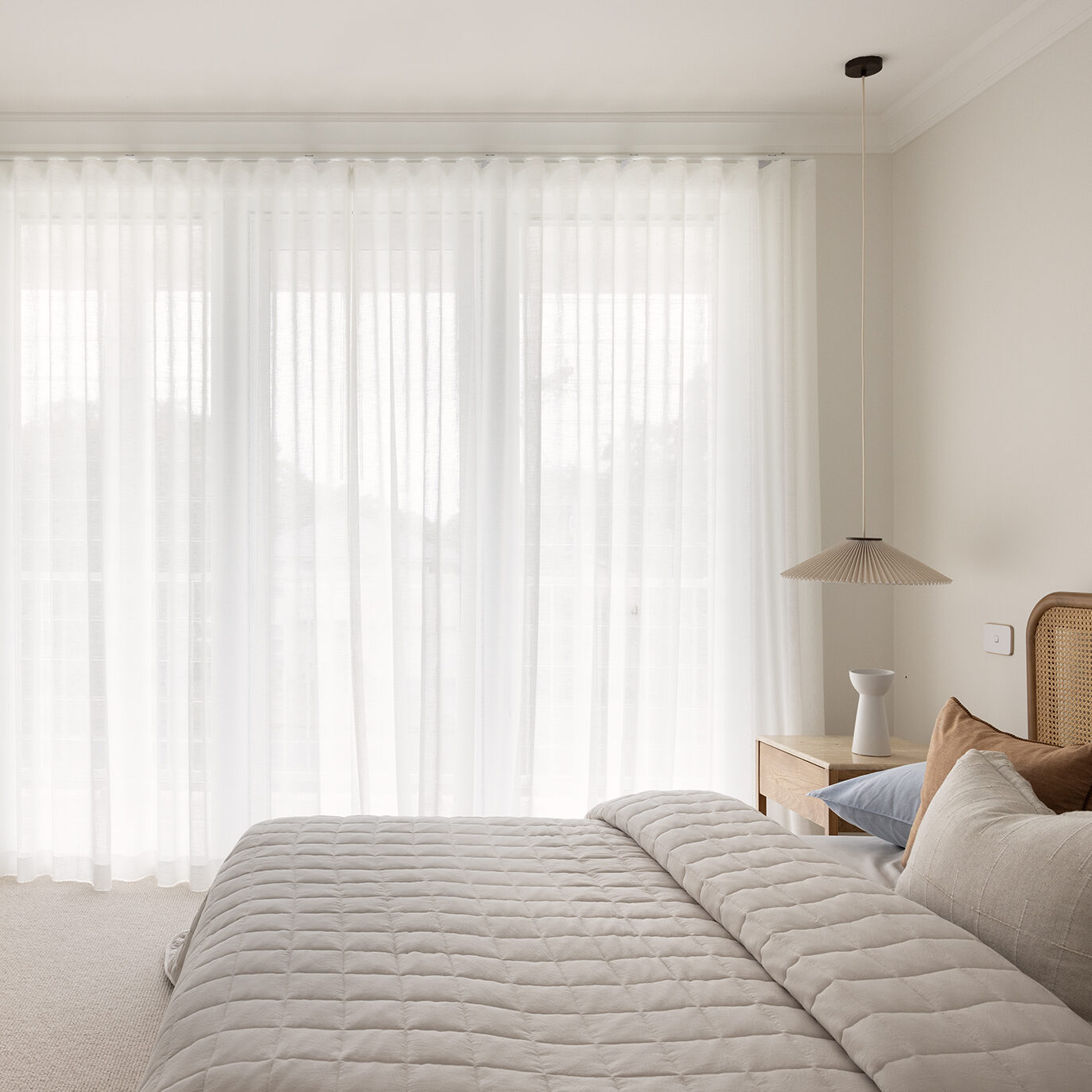 Blinds and Curtains Pairings That’ll Make Your Home Shine - Oak and Orange
